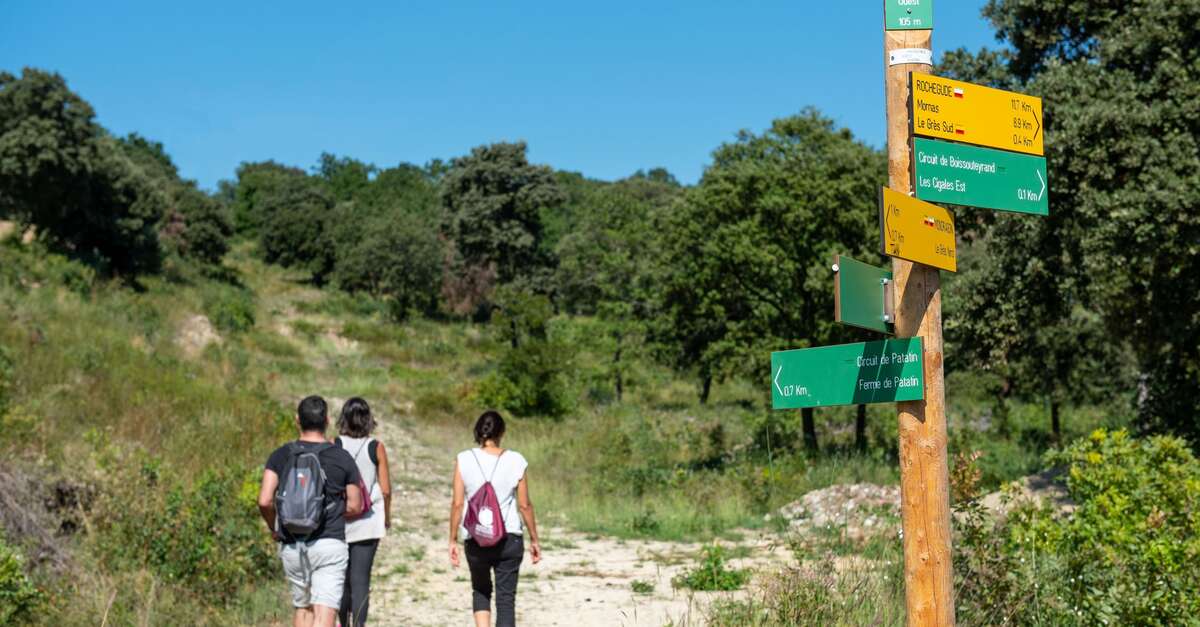 R05 Circuit de Vachères – Mondragon (Mondragon) | Provence-Alpes-Côte d ...