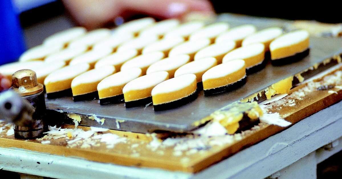 The secret of calisson – Guided tour in French (Aix-en-Provence ...