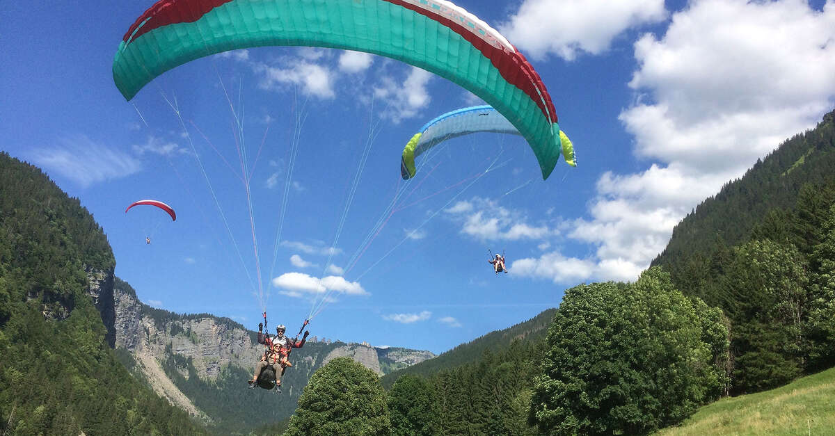 Baptêmes de parapente et Vol biplace Découverte avec AERO-Bi (Morzine ...