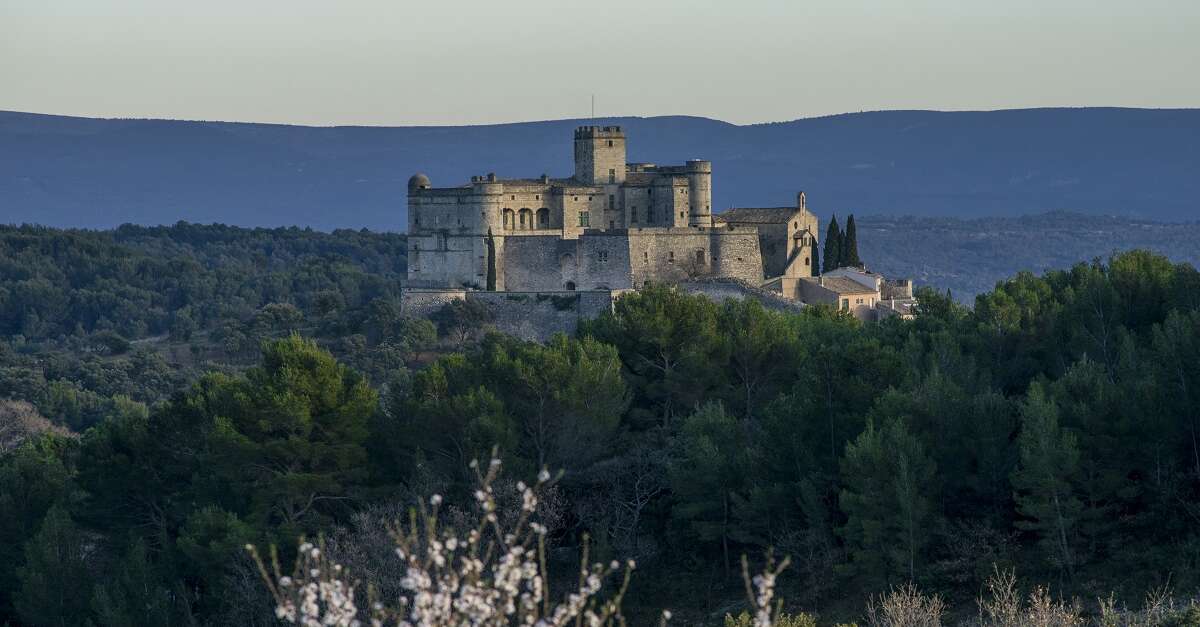 Visitez le Château du Barroux (Le Barroux) | Provence-Alpes-Côte d'Azur ...