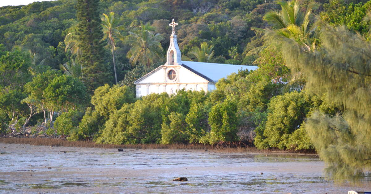Église d’Ouara (Yaté) | Nouvelle-Calédonie Tourisme : Le site officiel ...