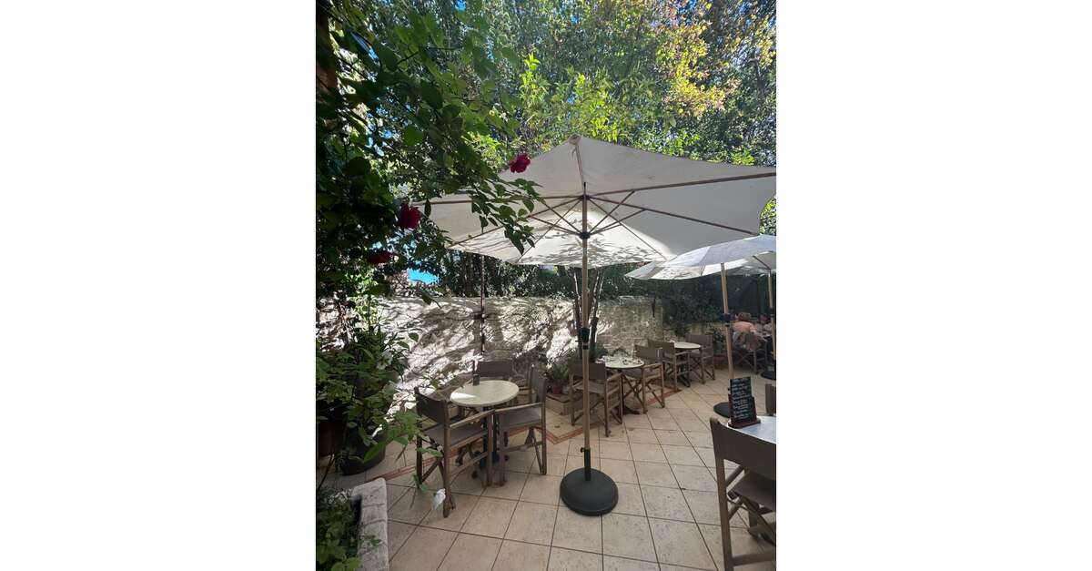 Unic Bar (Cogolin) | Der Charme der Provence und der Côte d'Azur