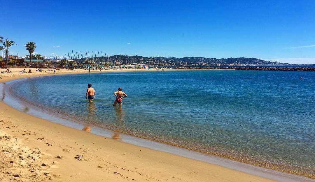 Beach of the Golden sand – Public beach (Mandelieu-La Napoule) | Côte d ...