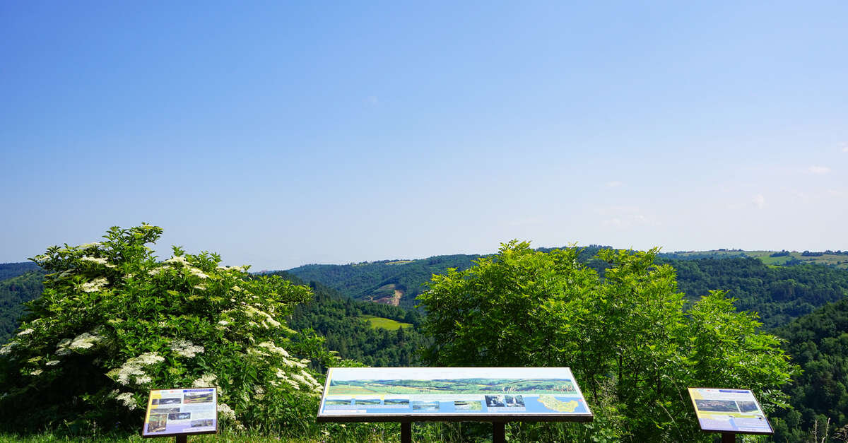 Table d’interprétation du paysage – la vallée de l’Anzon (Débats ...