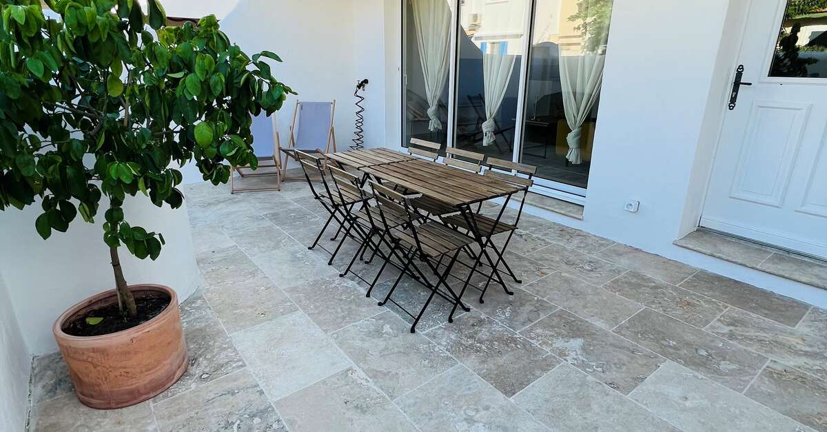 L’Oiseau des Sables – Athénor (Saintes-Maries-de-la-Mer) | Marseille ...