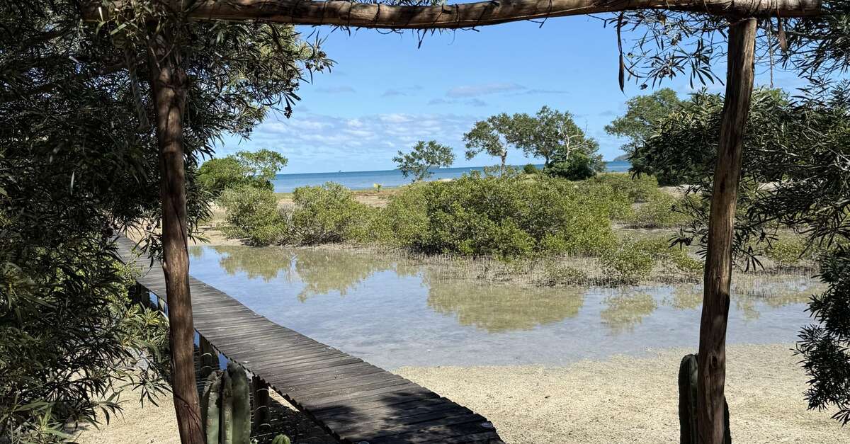Karikaté Beach – La Table d’Hôte (Païta) | Nouvelle-Calédonie Tourisme ...