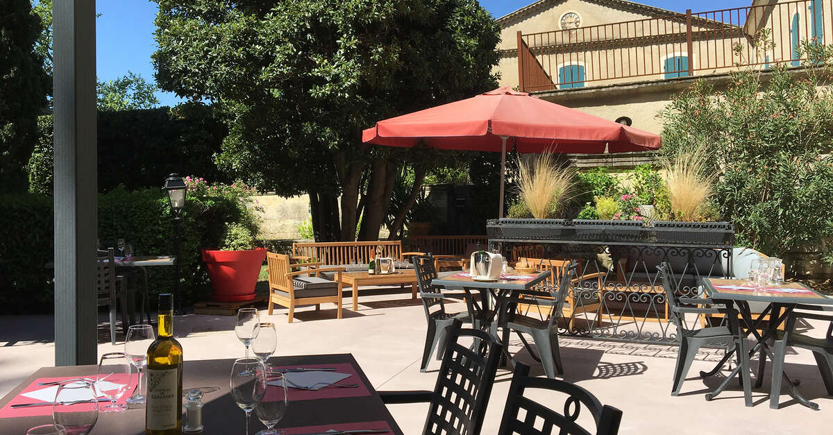Restaurant du Château de Servanes (Mouriès) | Provence-Alpes-Côte d ...