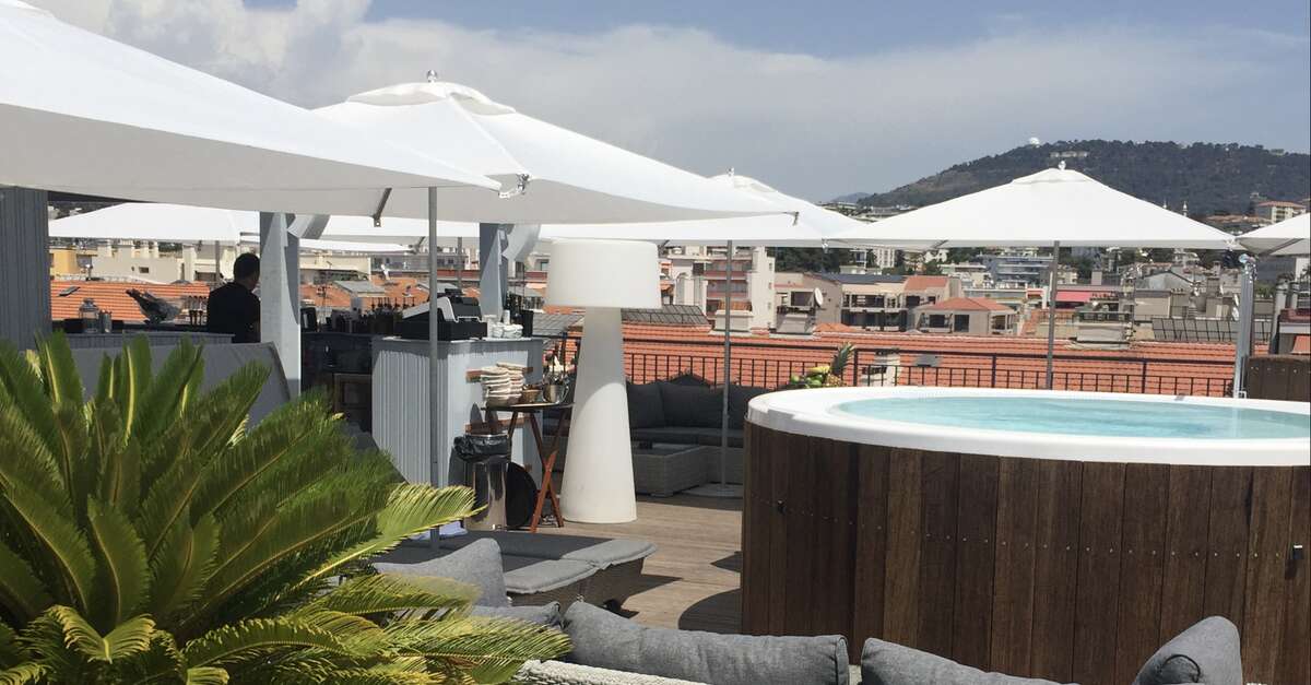 Rooftop 17 (Nice) | Côte d’Azur France / French Riviera