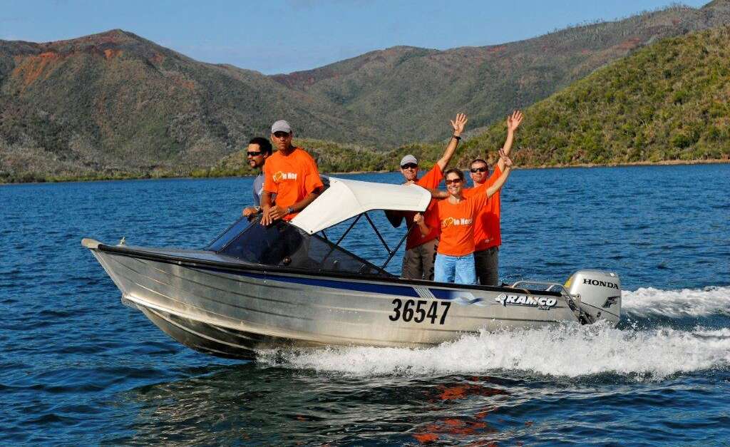 Excursion en bateau sur la baie de Canala (Canala) | Nouvelle-Calédonie ...