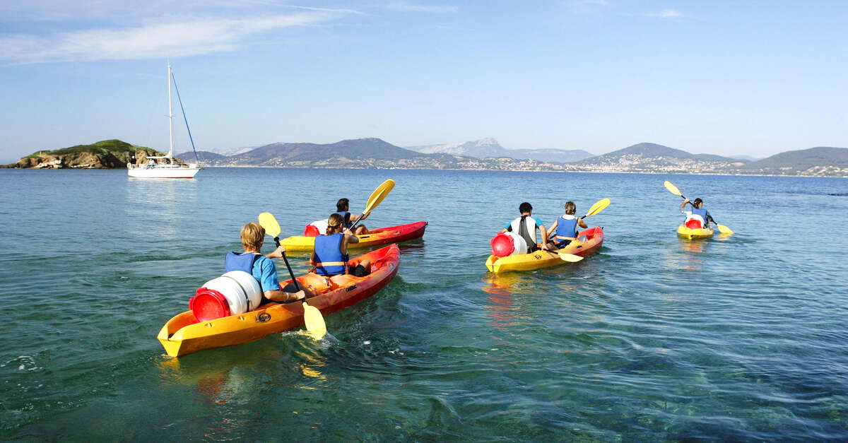 Kayak rental (Hyères) | Provence-Alpes-Côte d'Azur Tourism