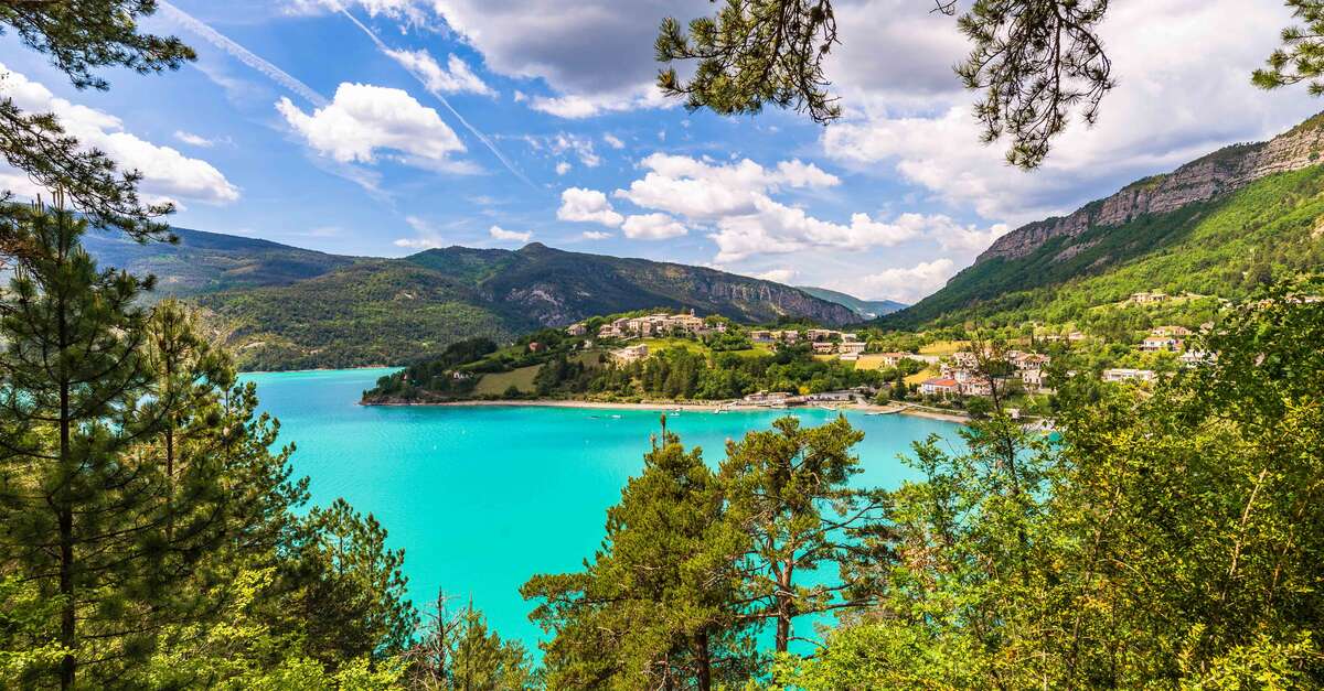 The lake of Castillon du Verdon (Saint-Julien-du-Verdon) | Provence ...