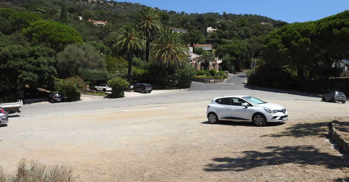 Parking du Patec (Rayol-Canadel Sur Mer) | Côte d’Azur France / French ...
