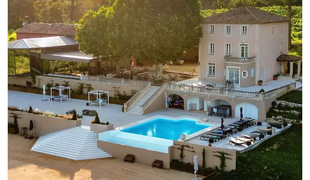 Château de la Roque Forcade (Peypin) | Provence-Alpes-Côte d'Azur Tourism