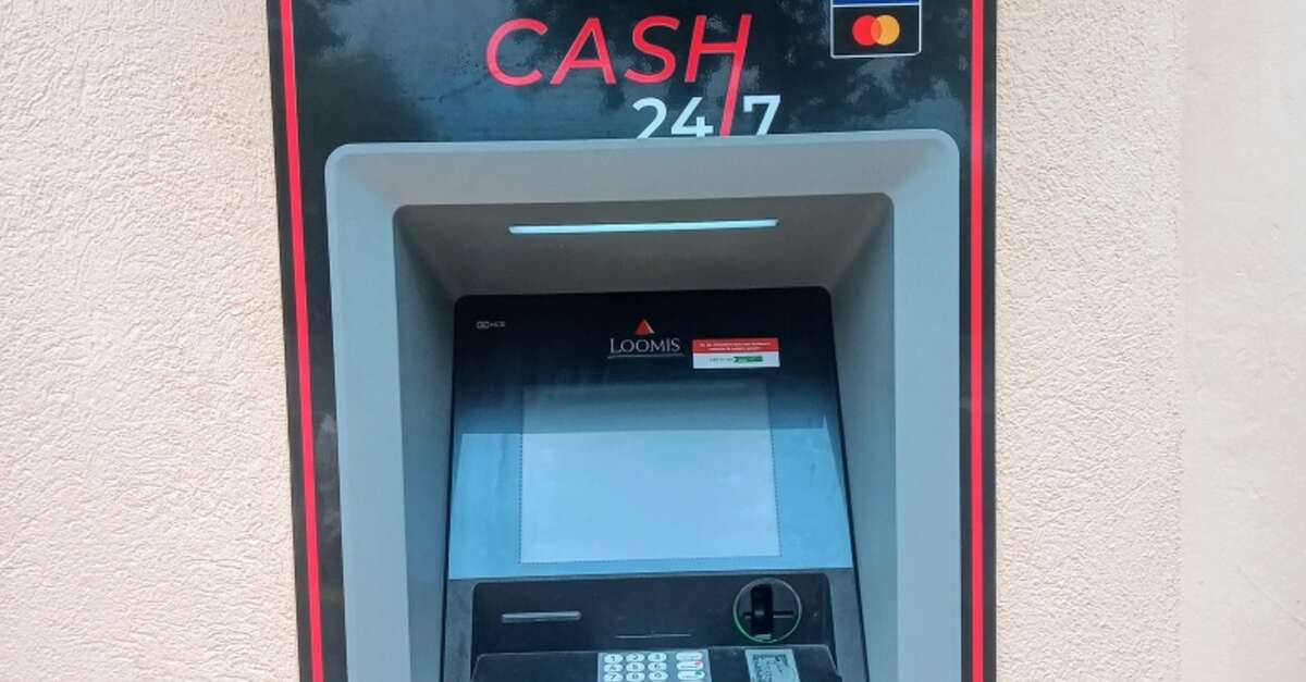 Binon ATM (Villefranche-sur-Mer) | Côte d’Azur France / French Riviera