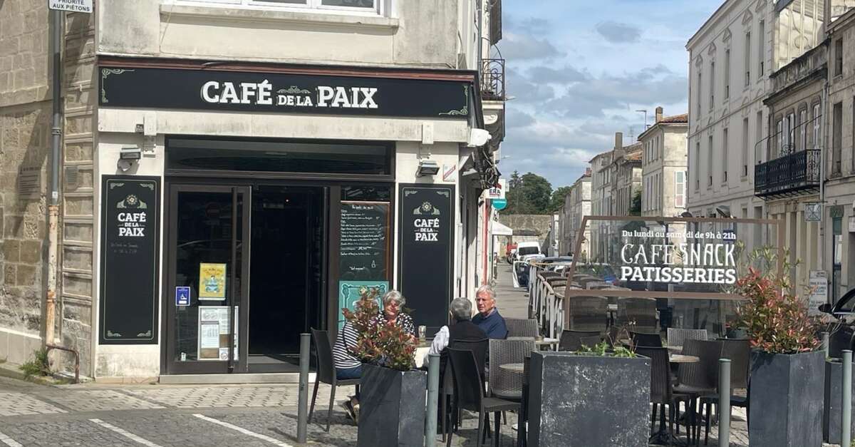 Le Café de la Paix - Rochefort | Office de Tourisme de Rochefort Océan ...
