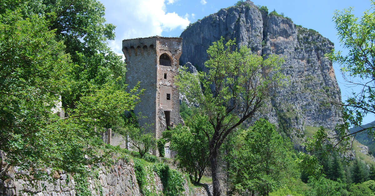 Tour Pentagonale (Castellane) | Provence-Alpes-Côte d'Azur Tourisme