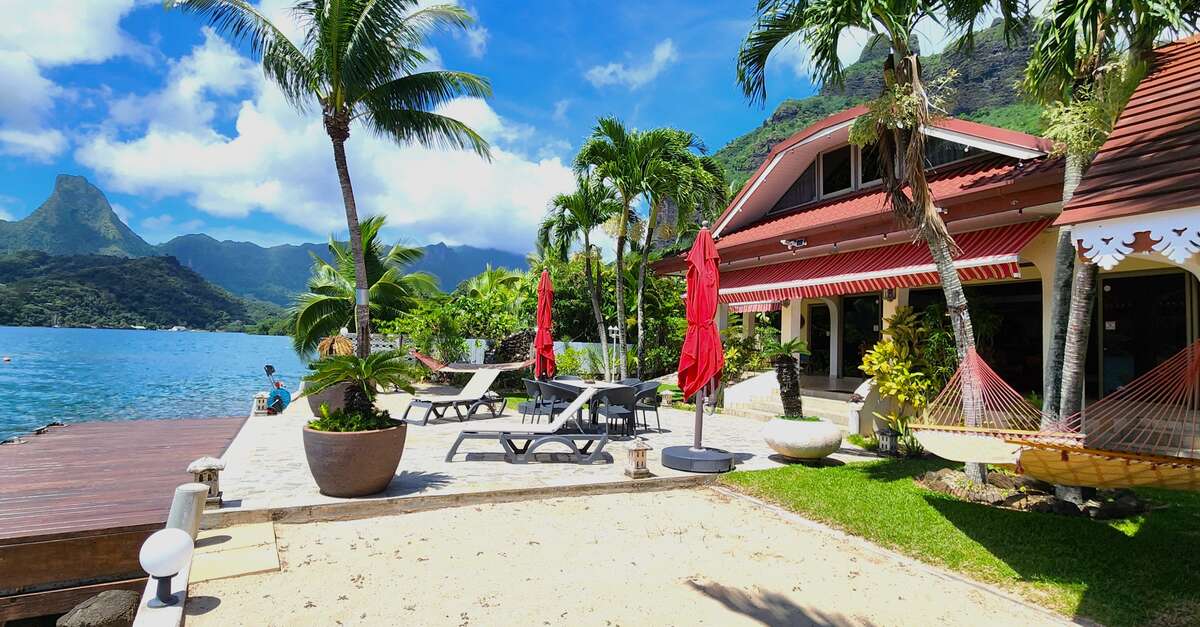 “Villa Oramarama” by Tahiti Homes® (Paopao, Moorea) | Tahiti Tourisme ...