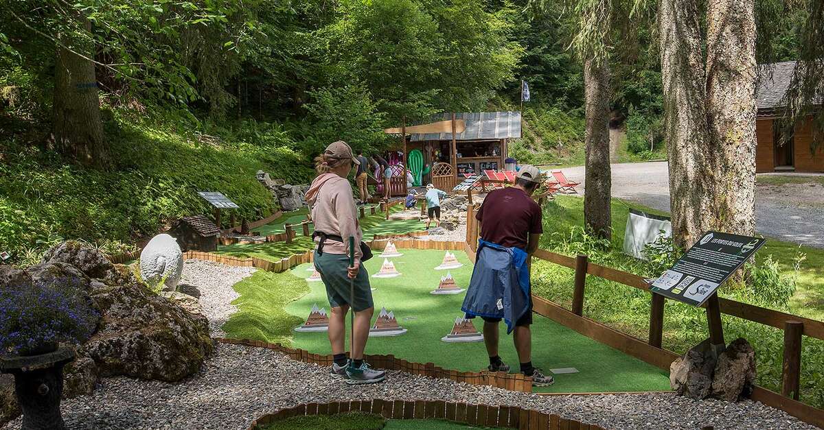 Montriond Lake Mini-Golf (Montriond) | Portes du Soleil