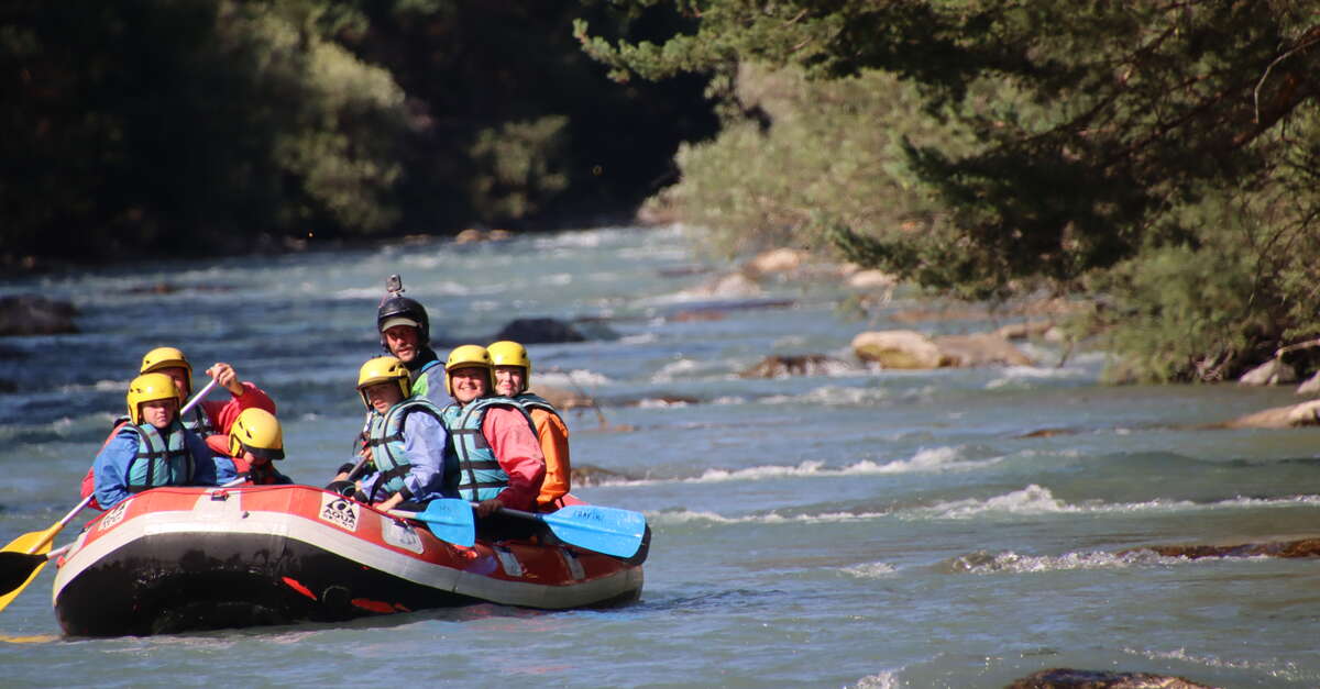 Stage Rafting en eau vive // Rafiki rafting (Saint-Martin-de-Queyrières ...