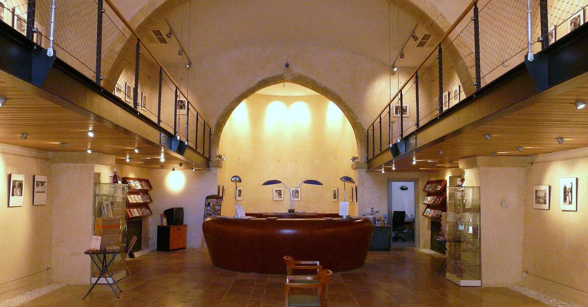 Chapelle Saint-Pierre (Saint-Chamas) | Provence-Alpes-Côte d'Azur Tourism