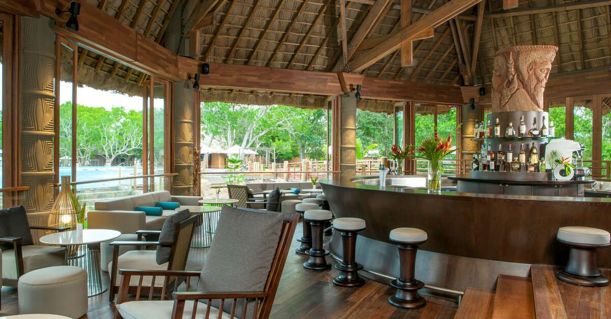 Creek Bar – Sheraton New Caledonia Deva Spa & Golf Resort (Bourail ...