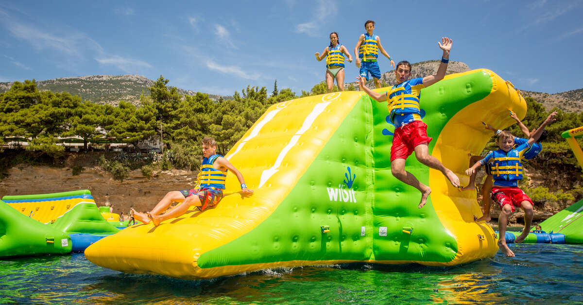 Aqua Splash Aventures (Val-Revermont) | Bourg-en-Bresse destinations ...
