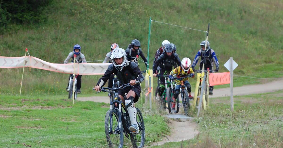 Downhill mountain bike course (Les Gets) | Pass'Portes du Soleil ...