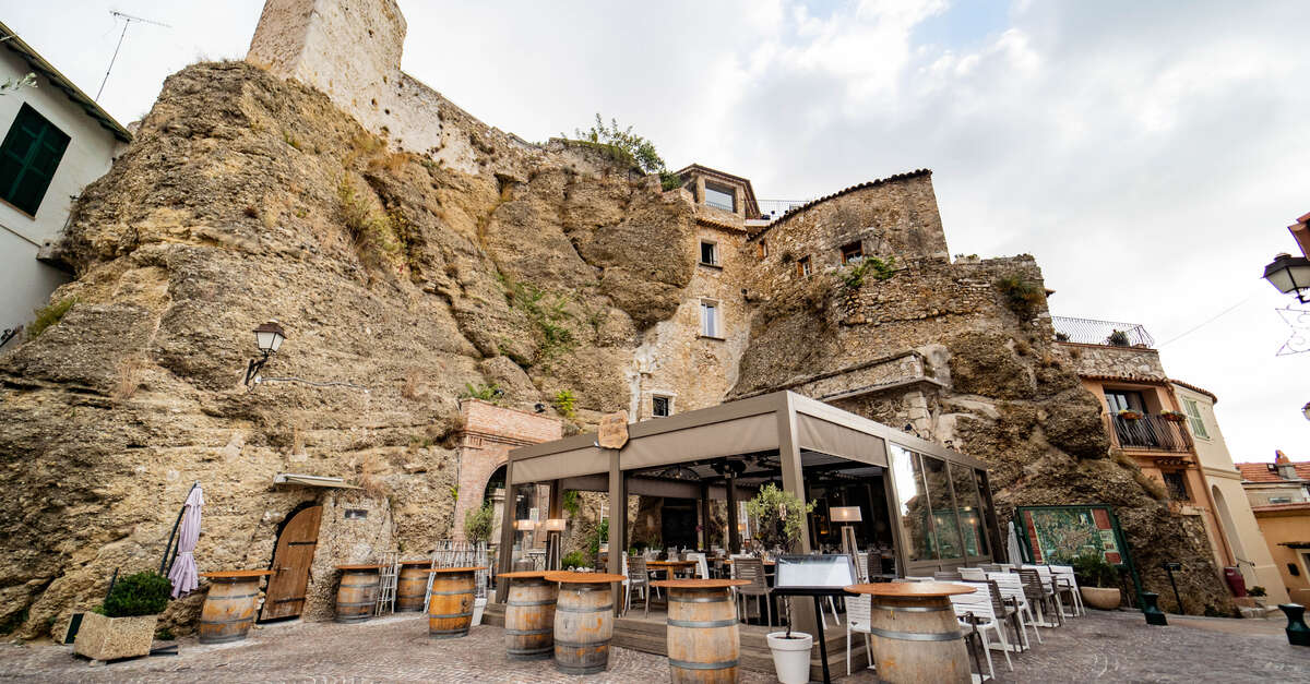 Place des Deux Frères (Roquebrune-Cap-Martin) | Menton, Riviera ...