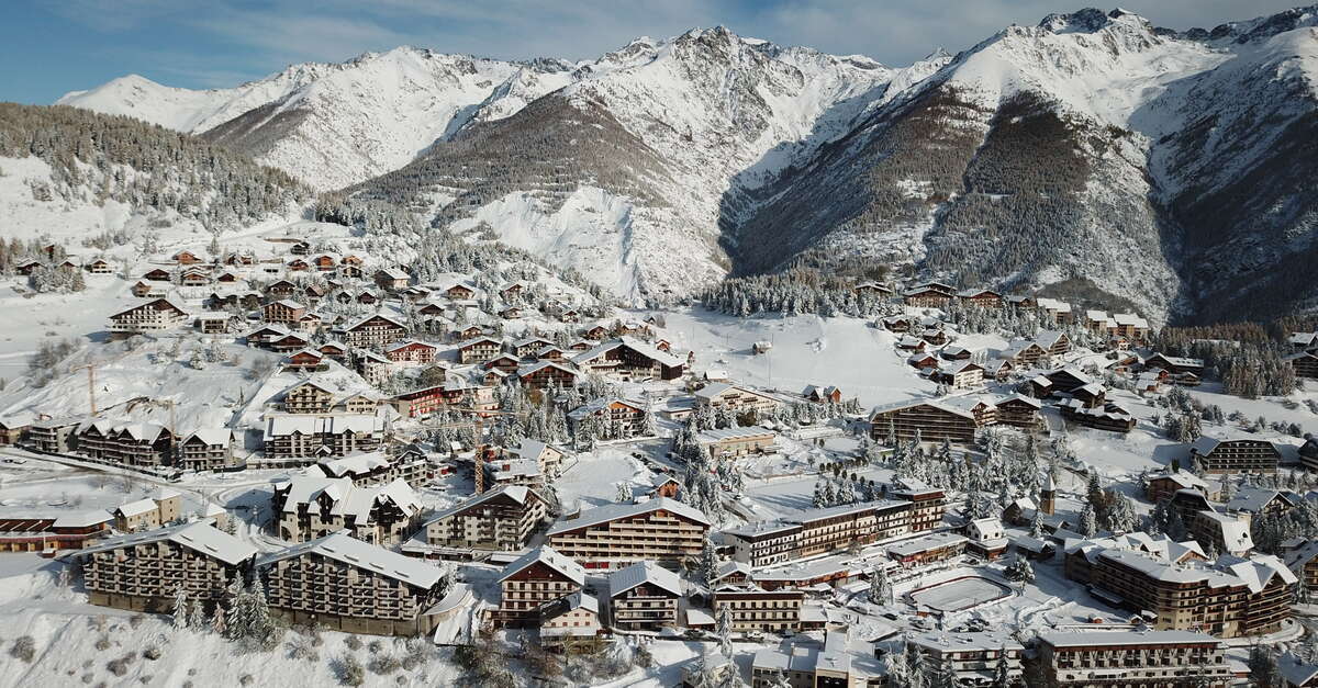 Salle Forum “Maurice Rovery” (Auron, Saint-Étienne-de-Tinée) | Côte d ...