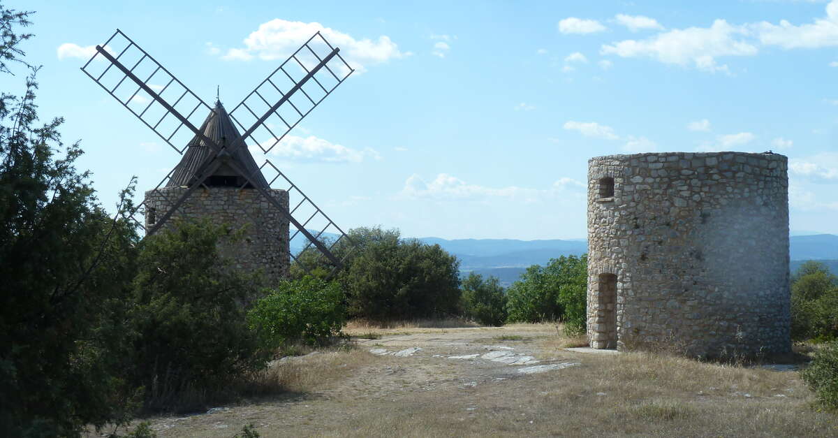 Rando découverte : Saint Julien le Montagnier, une citadelle aérienne ...