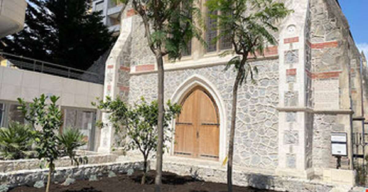 Bibliothèque de l’église Anglicane Saint John (Menton) | Office de ...