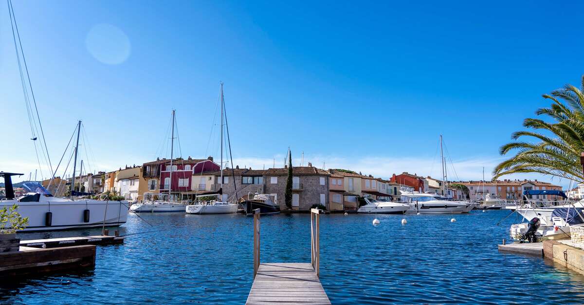 “Grimaud / Port Grimaud” trail (Grimaud) | Charm of Provence & French ...