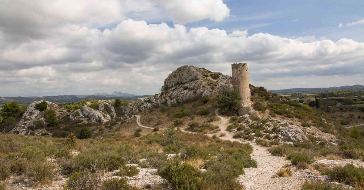 LE PARADOU – The Castillon Towers (Paradou) | Provence-Alpes-Côte d ...