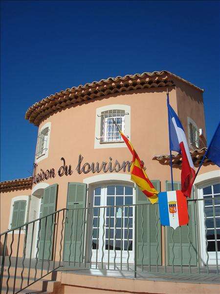 Point Info Tourisme de Lorgues (Lorgues) | Provence-Alpes-Côte d'Azur ...