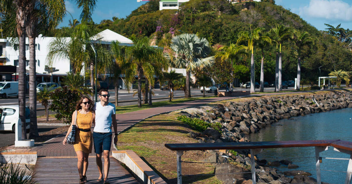 Walk on the bays of Noumea (Nouméa) | New Caledonia Tourism: The ...