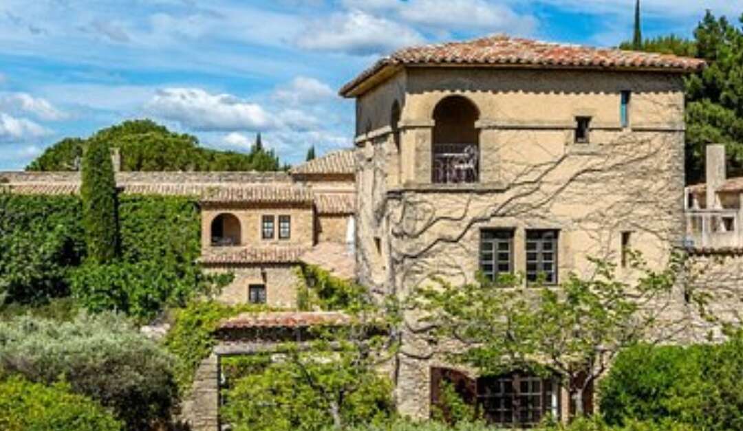 Abbaye de Sainte Croix (Salon-de-Provence) | Salon de Provence Tourist ...