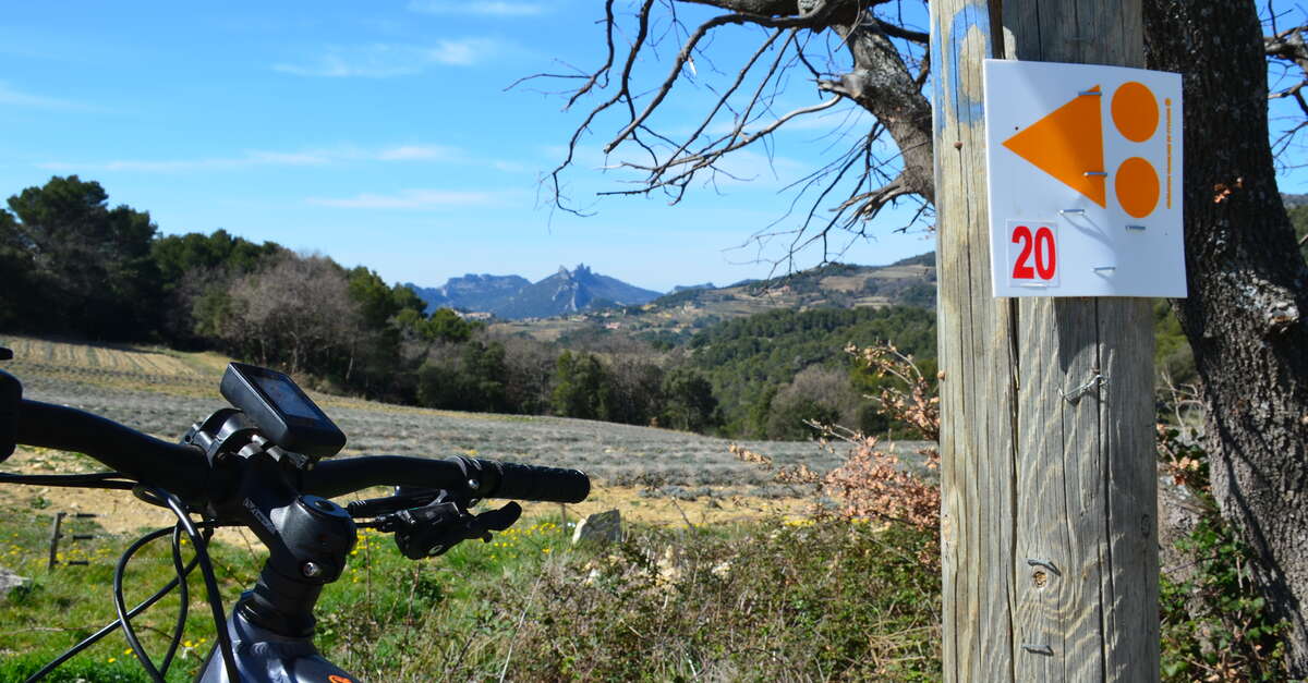 VTT n°20 – Les terres rouges (Malaucène) | Provence-Alpes-Côte d'Azur ...