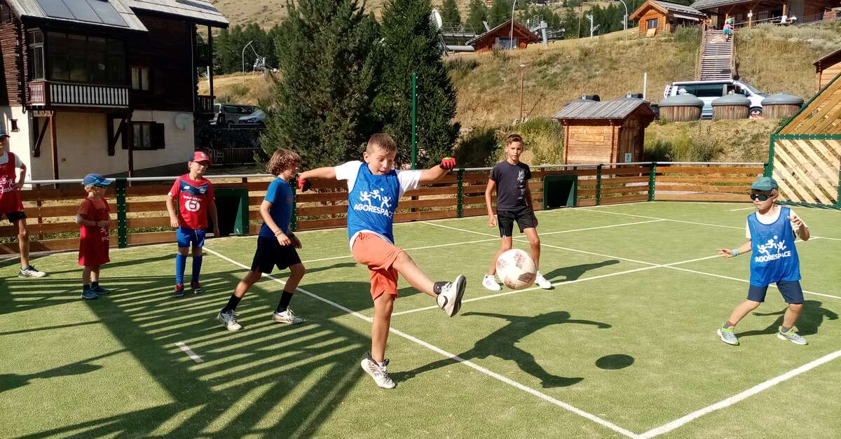 Foot au city stade (Molines-en-Queyras) | Guillestrois Queyras