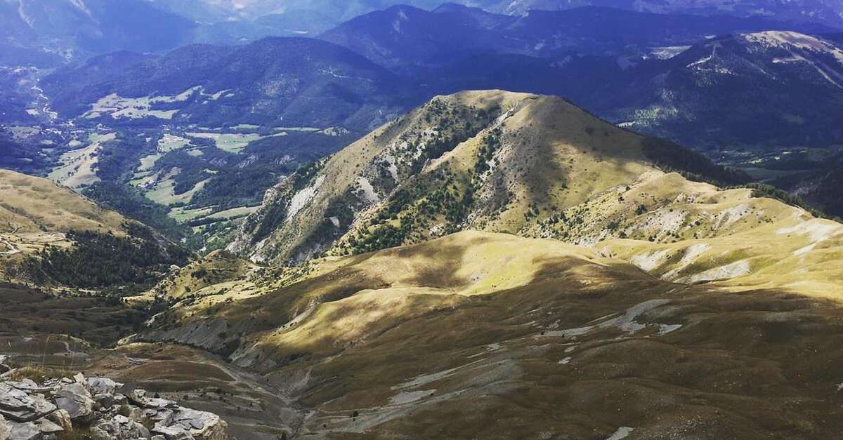Trail n°16 – Tour du Château de Montclar (Montclar) | Provence-Alpes ...