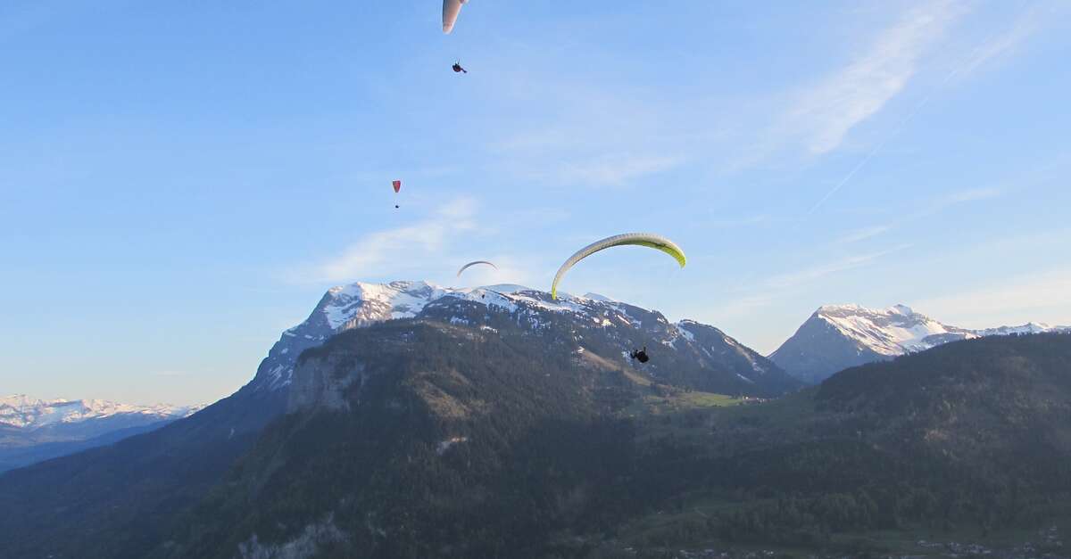 Terrain d’atterrissage de parapente du Noiret (Saint-Sigismond) | Haute ...