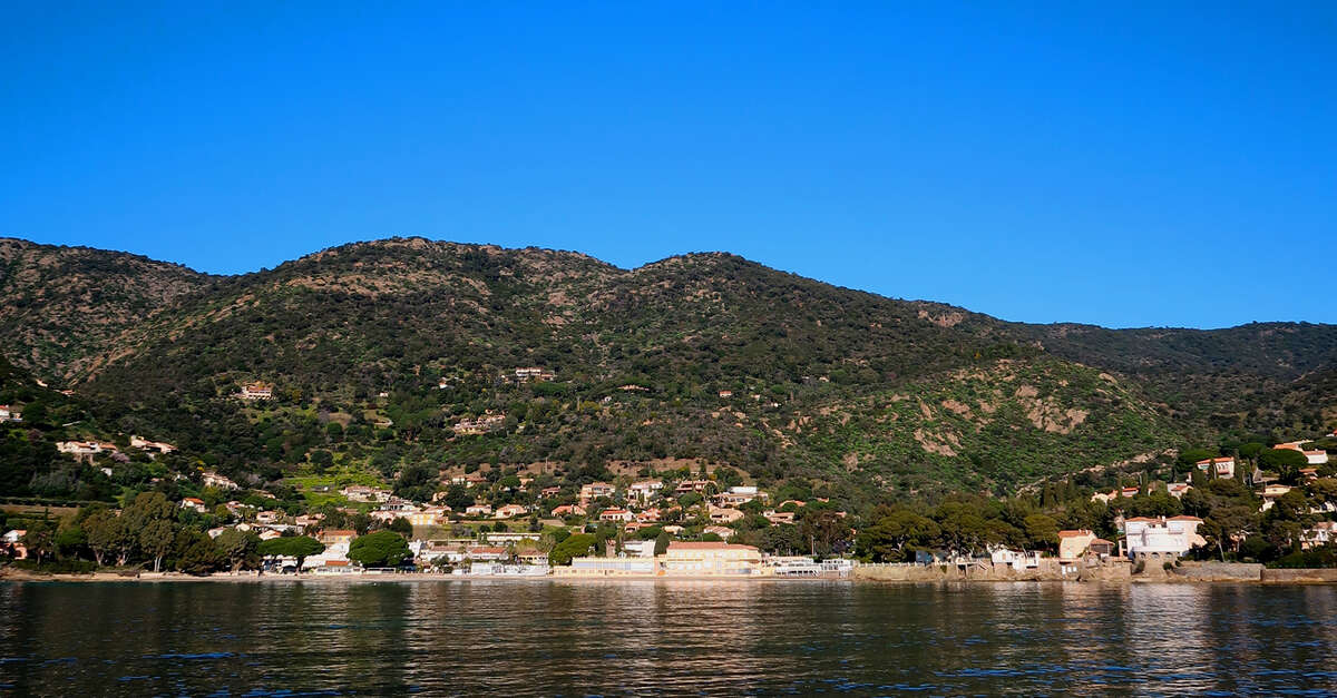 Le commodore (Le Lavandou) | Côte d’Azur France / French Riviera