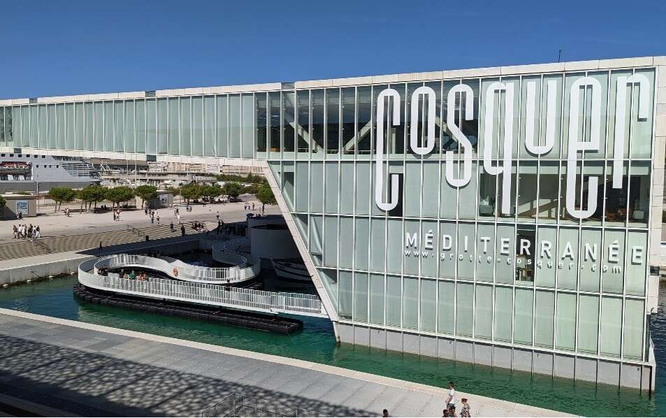 Immersion dans la Grotte Cosquer (Marseille 2ème) | Office de Tourisme ...