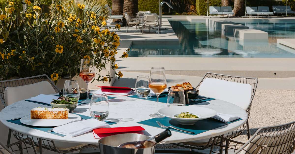 Restaurant Le C (Saint-Tropez) | Grimaud Tourisme - Le charme de la ...