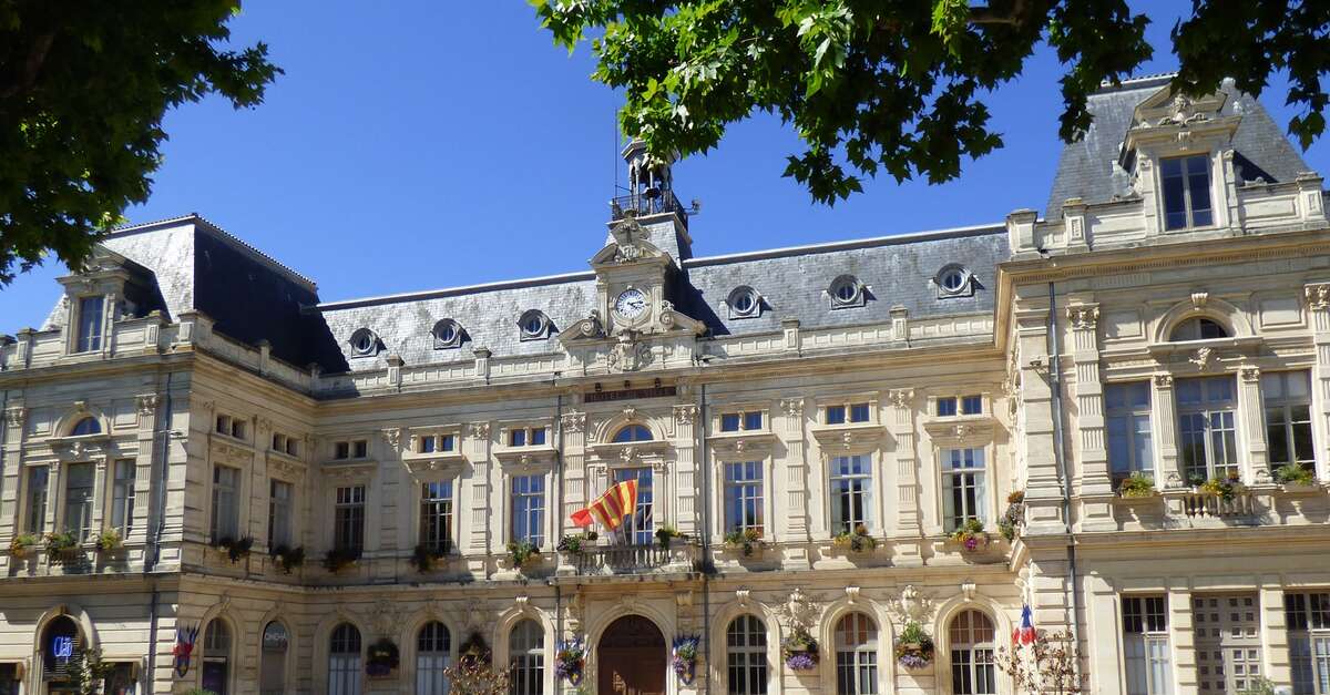 Town Hall (Bollène) | Provence-Alpes-Côte d'Azur Tourism
