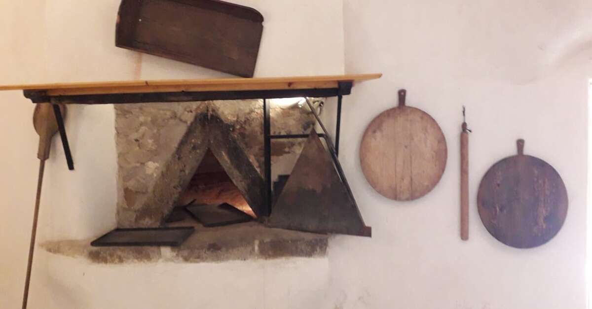 old communal wood oven (Breil-sur-Roya) | Provence-Alpes-Côte d'Azur ...