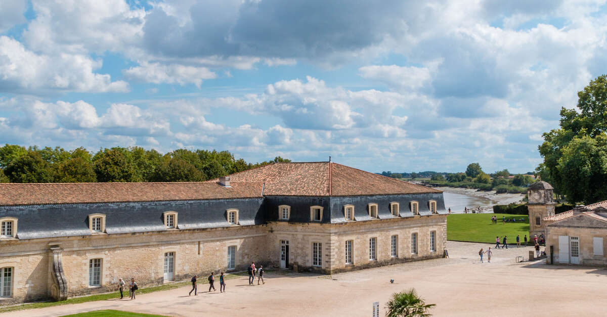 Discovery tour: Rochefort, the dream of King Louis XIV - Rochefort ...