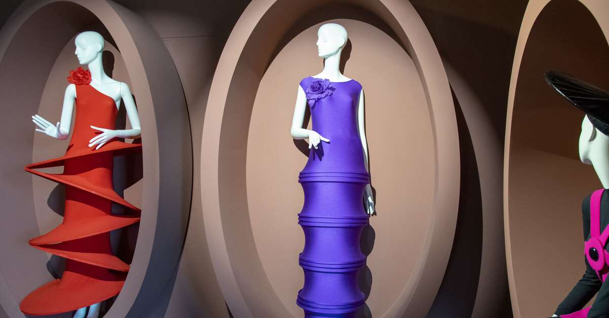 SCAD Fash Museum and Film (Lacoste) | Provence-Alpes-Côte d'Azur Tourism