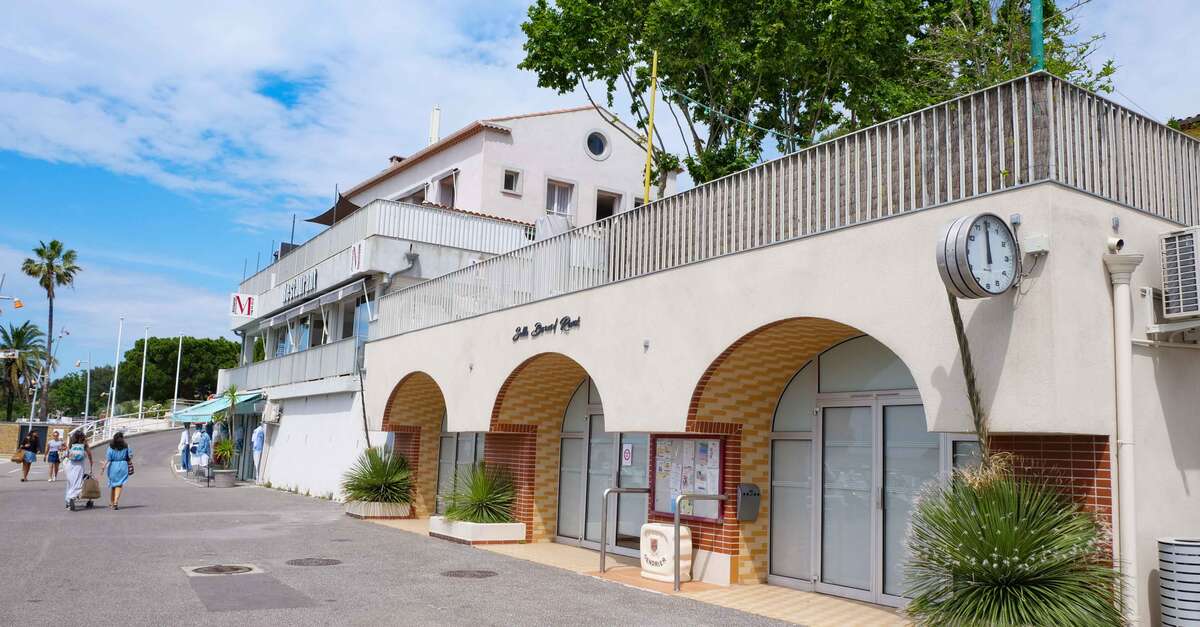 Salle Bernard Revest (Saint-Cyr-sur-Mer) | Provence-Alpes-Côte d'Azur ...