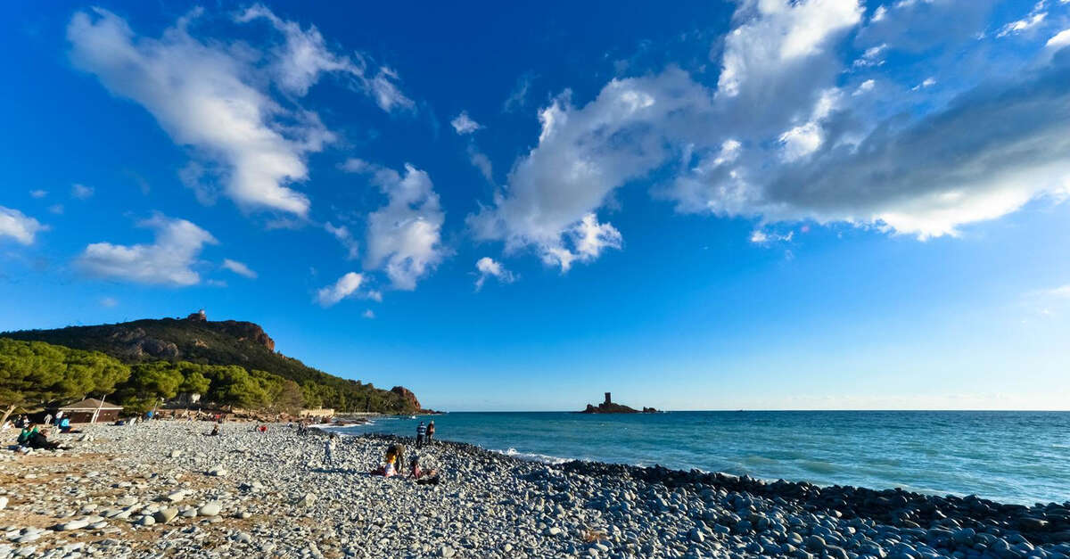 Plage du Debarquement du Dramont (Saint-Raphaël) | Destination Côte d ...