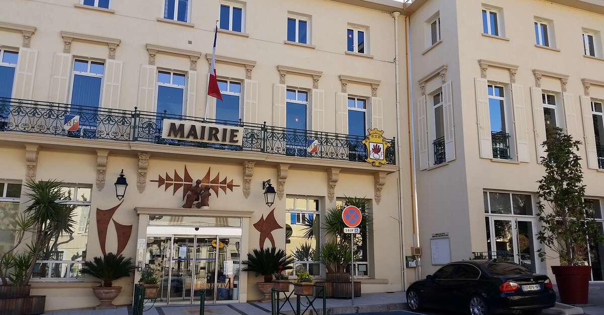 Mairie de Pierrefeu-du-Var (Pierrefeu-du-Var) | Provence-Alpes-Côte d'Azur Tourisme